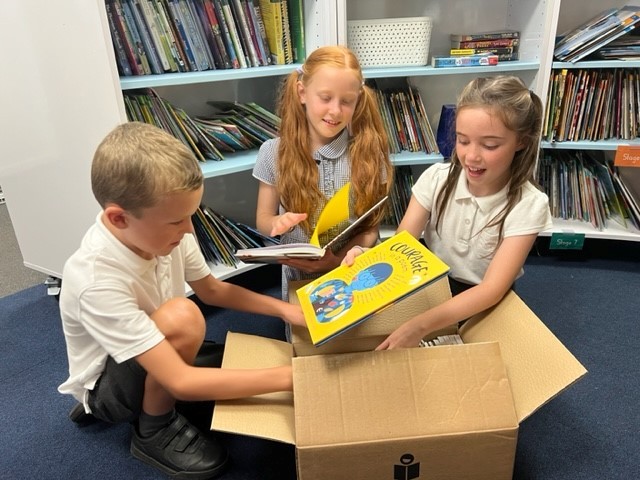 School Book Subscription Boxes | Reading for Pleasure - Peters